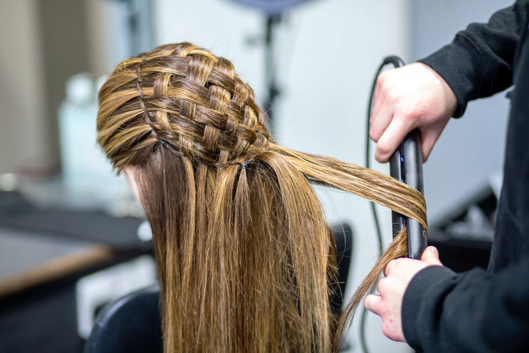 NQ HAIRDRESSING: SCQF 5 - Glasgow Kelvin College