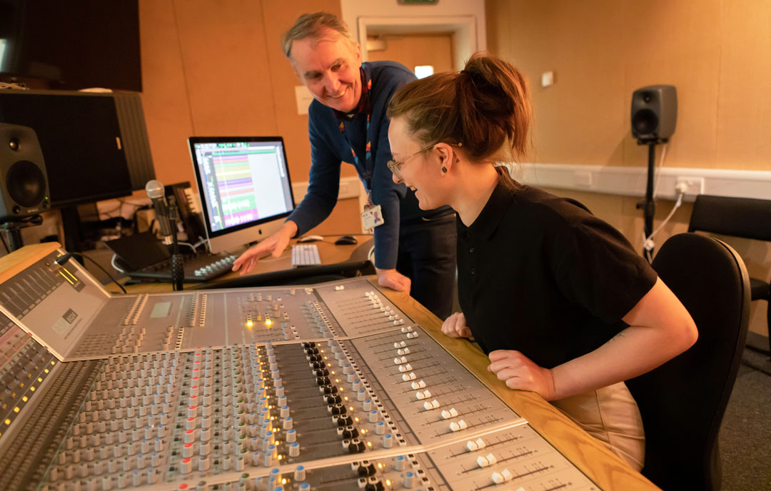 NQ SOUND PRODUCTION: SCQF 6 - Glasgow Kelvin College